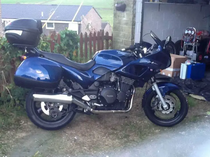 Triumph Sprint Executive 1998 Metallic Blue