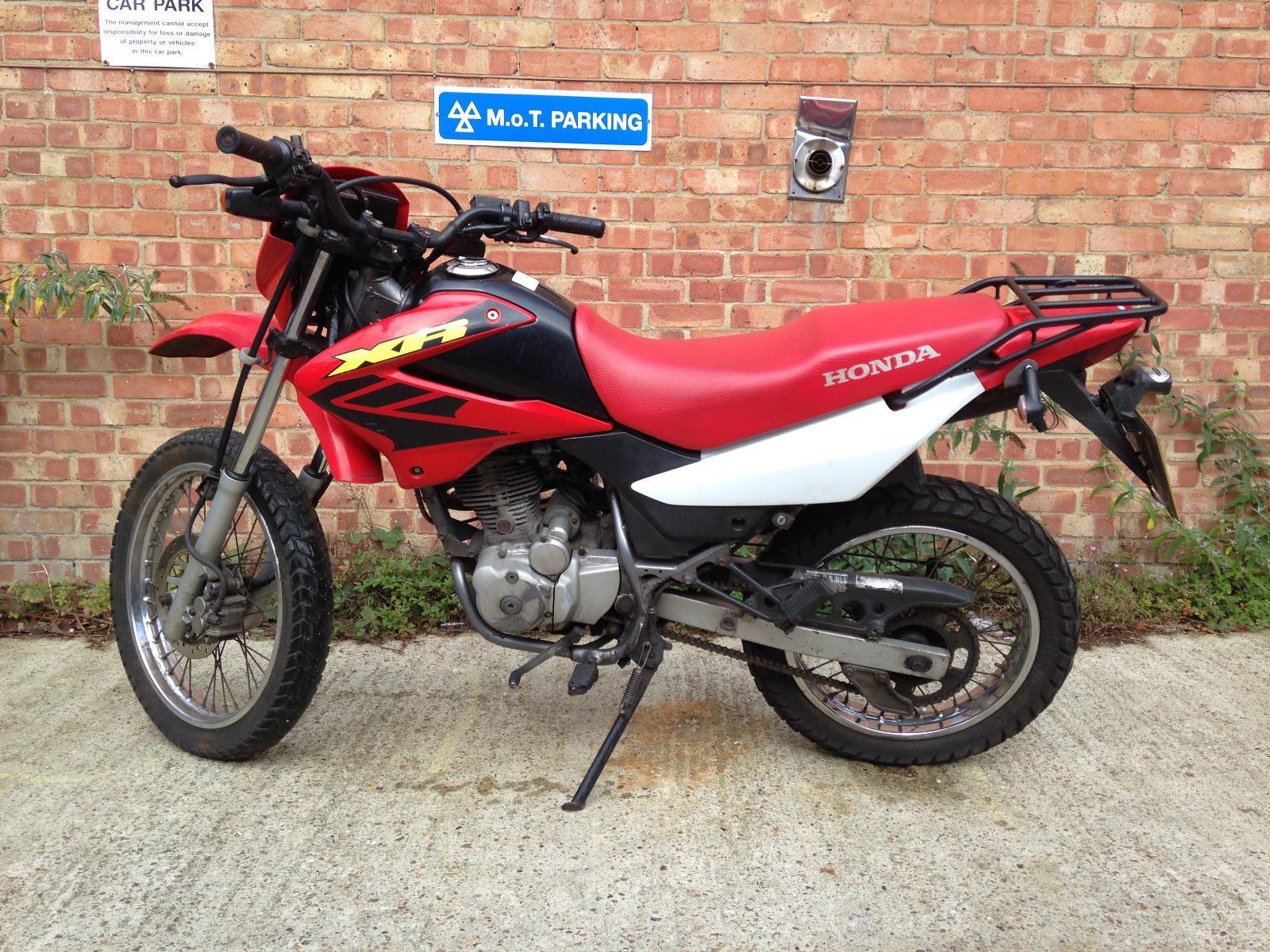 2005 HONDA XR 125 L-3 RED