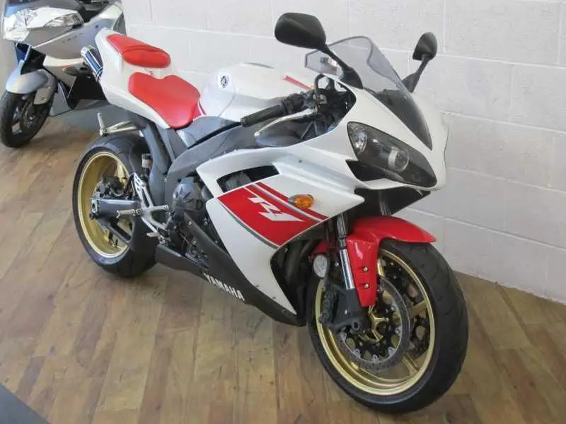 2008 Yamaha YZF R1 08