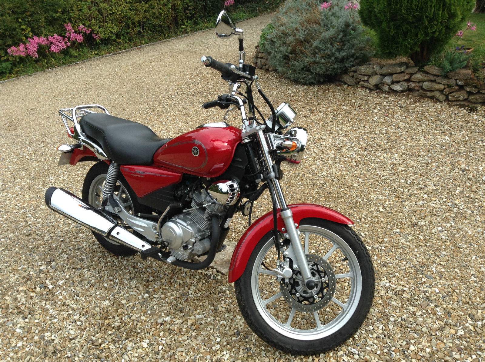 2013 YAMAHA YBR 125 CUSTOM, Red, Only 206 miles