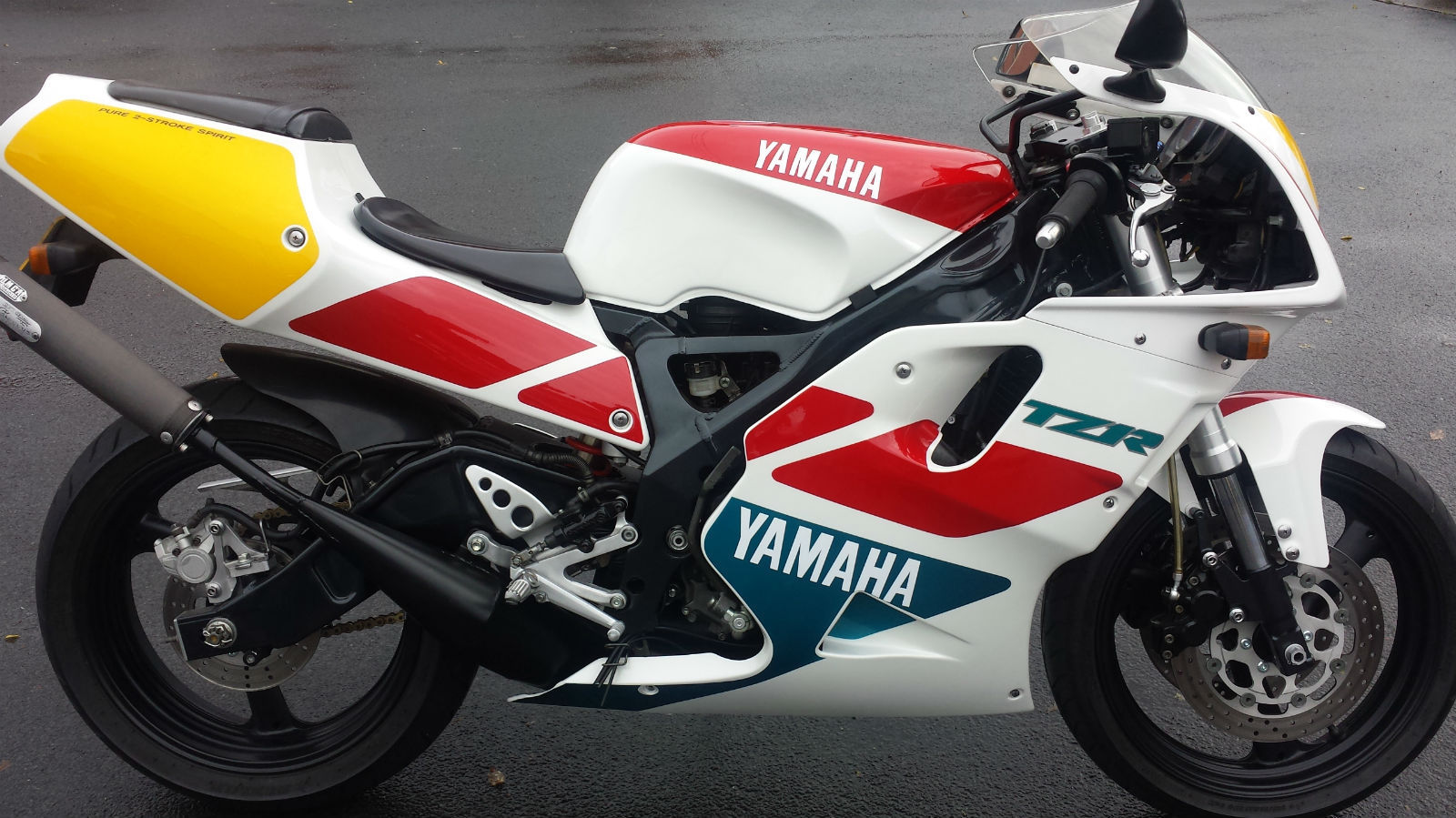Yamaha TZR250 RS