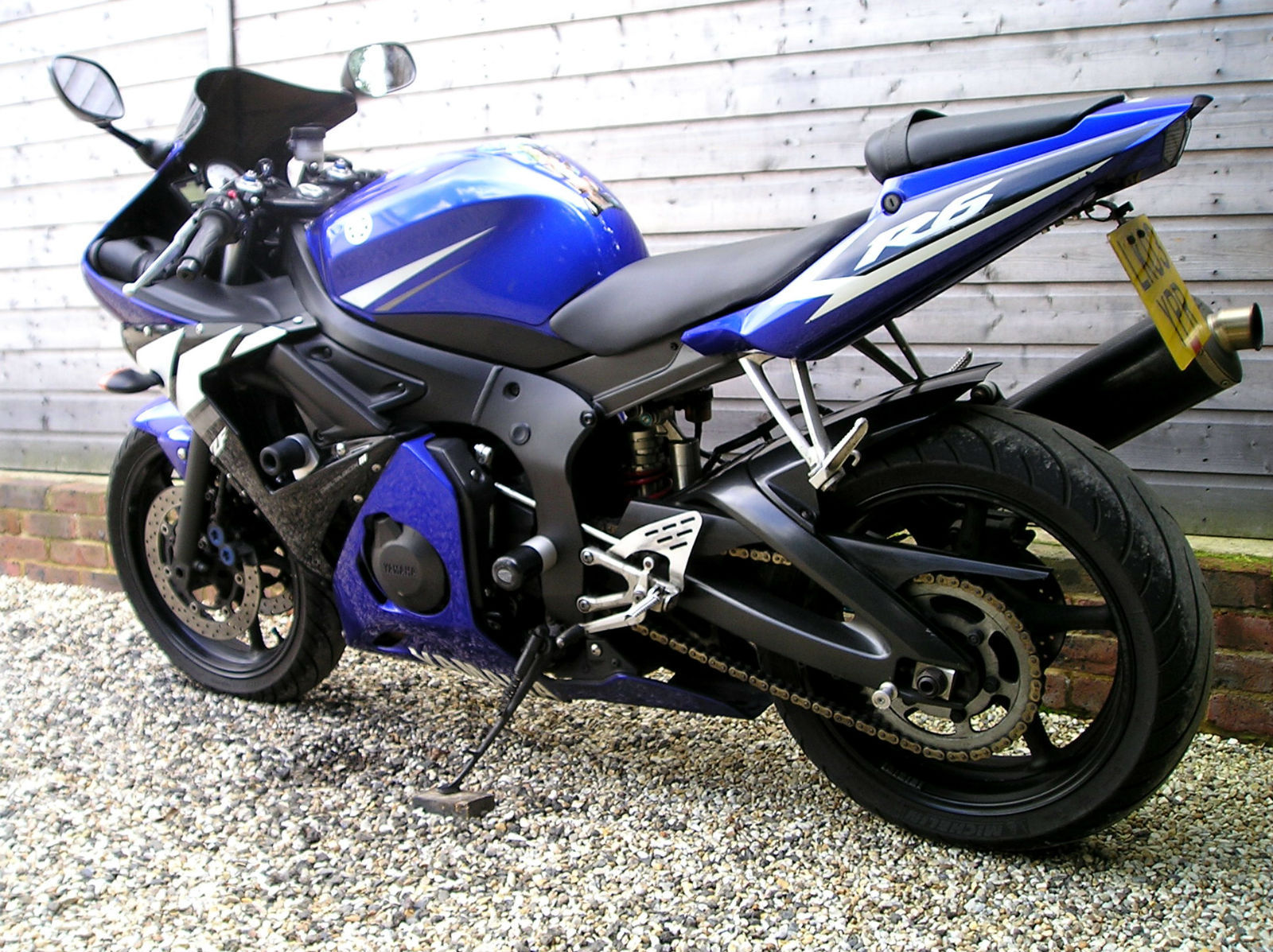 YAMAHA YZF R6 LATER 2003 MODEL AKRAPOVIC EXHAUST MORE 2003 03 REG
