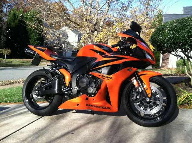 08 Honda CBR 600RR - pearl orange and black