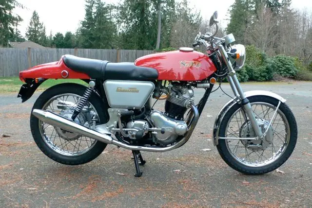 1970 Norton Commando 750 Fastback