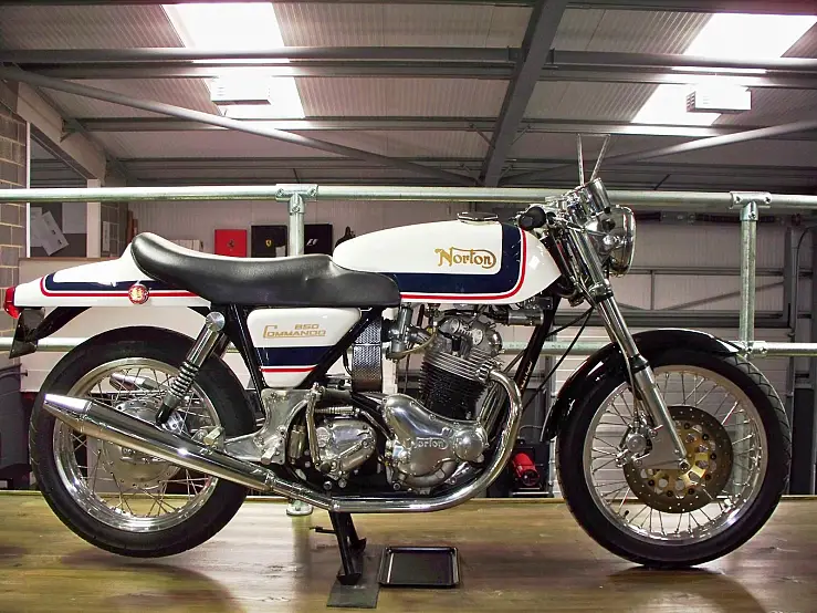 1974 Norton Commando 850 Fastback - fully restored stunning concours