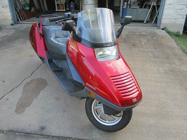 1993 Honda Helix 250cc Scooter. Great condition at a fair price