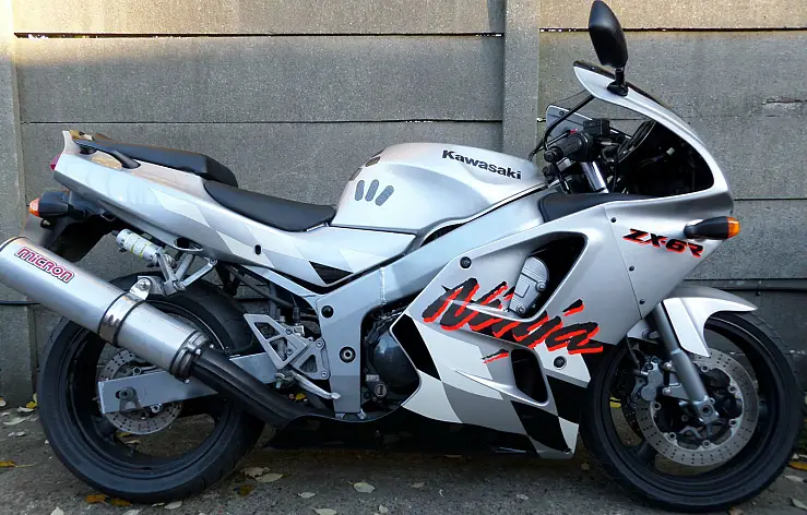 1997 Kawasaki ZX6R F3 Ninja Silver 600 cc Supersport