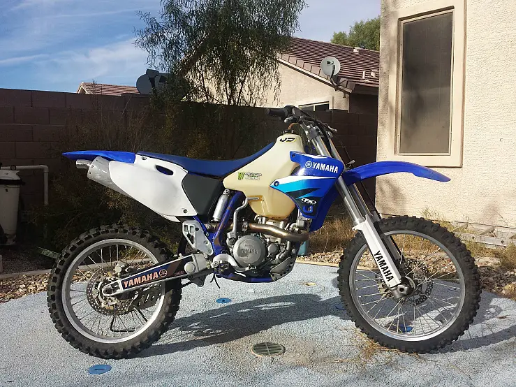2001 Yamaha YZ426F Dirt Bike