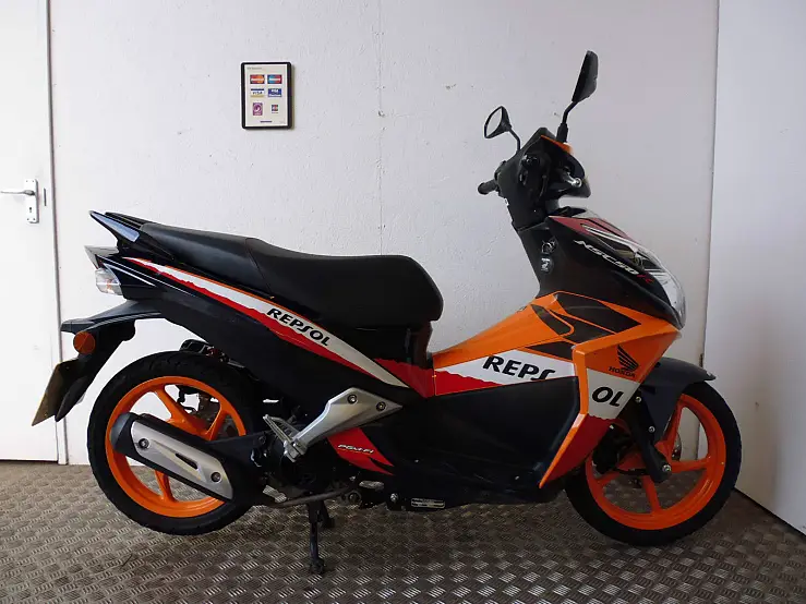 2013 Honda NSC 50 Repsol Race Replica Learner Legal 50cc Super Sports ...