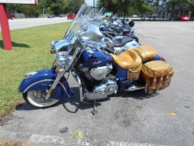 2014 Indian Chief Vintage Springfield Blue 6000 Miles