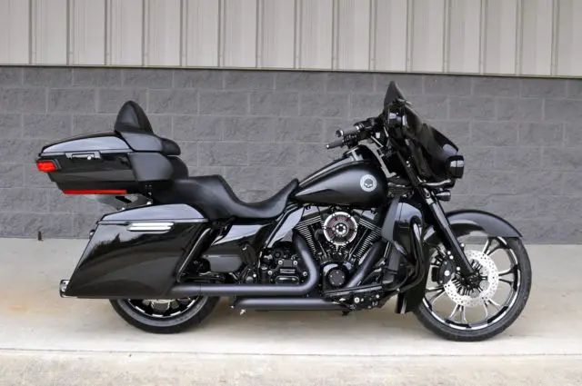 2015 ULTRA CLASSIC LOW CUSTOM **1 OF A KIND** $20K IN XTRA'S!! TRIPLE ...