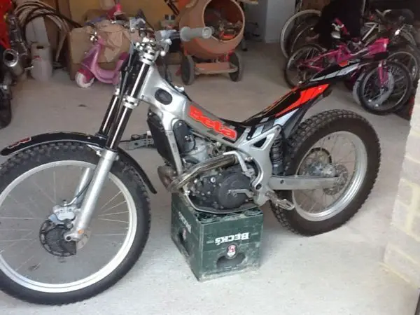 Beta Rev3 270 - 2006 Trials Bike Rev 3 very well maintained, little use