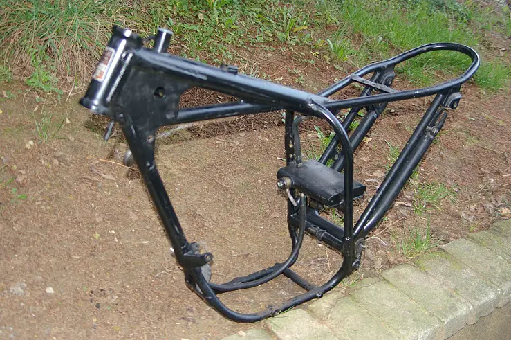 BSA B44 Grand Prix Frame Oil in Frame B50 Goldstar no Mojo Victor GP ...