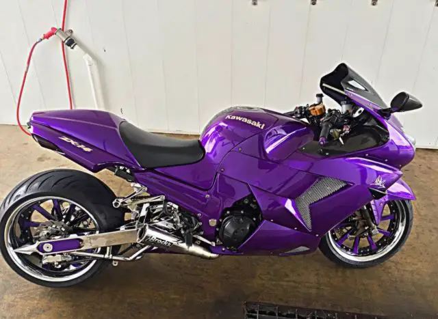 Custom 2006 Kawasaki ZX14 (W/300 Kit)