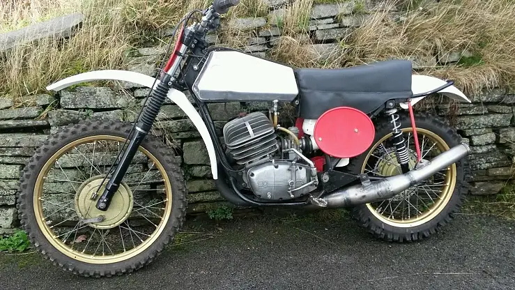 CZ 380 Motocross 1974 Twinshock 981 Classic Scrambler Vintage Falta Evo ...