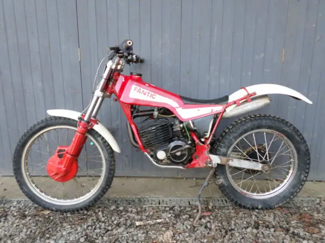Fantic 241 trials bike