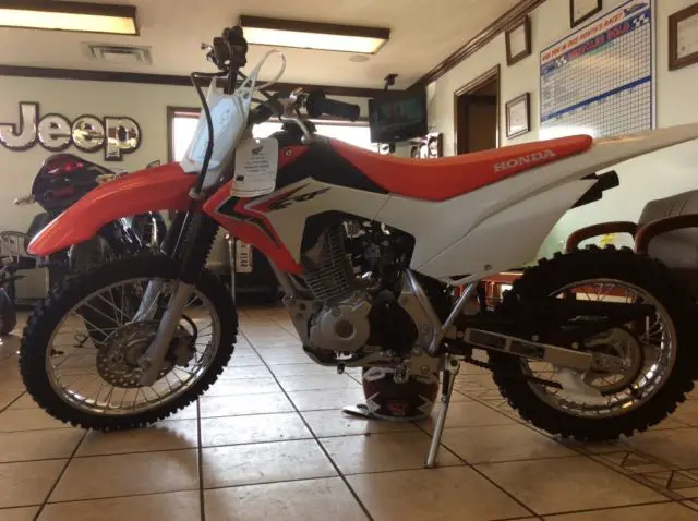 Honda CRF 125 cc Dirtbike