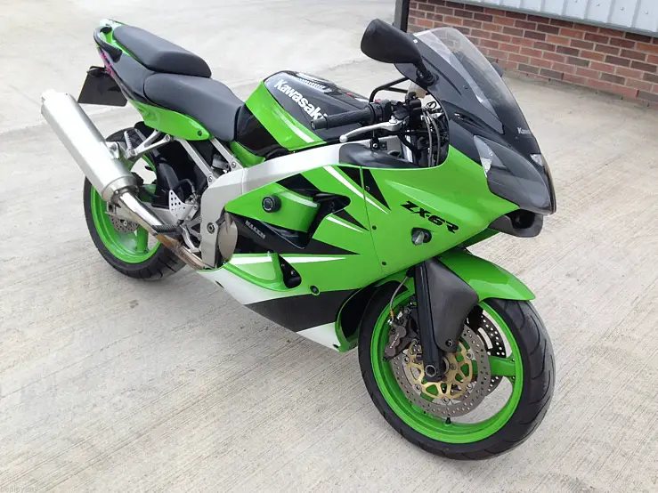 Kawasaki ZX6R ZX6-R- Stunning Bike, J1 2000/2001 Model