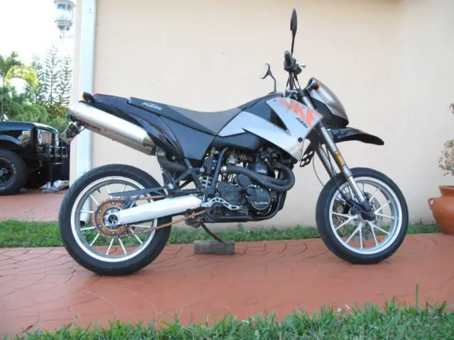 KTM Duke II - Great Hard to find bike! Adult Owned KTM Duke II
