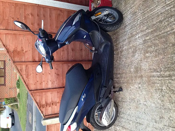 Piaggio Fly 50cc scooter moped