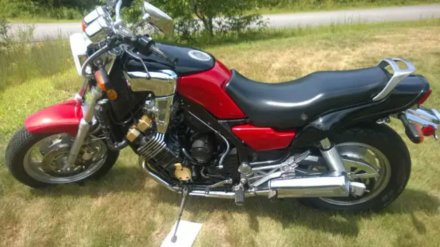 RE-LIST 1986 Yamaha FZX700 Fazer 7800 miles !! NO RESERVE!!