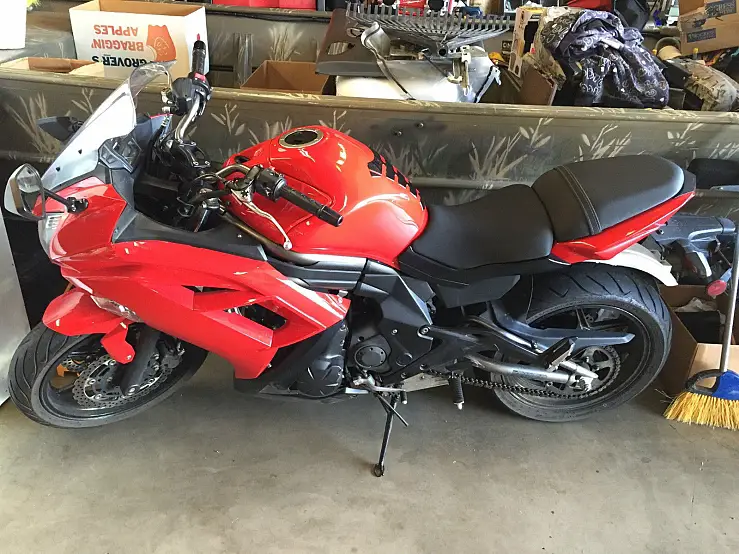 red 2012 kawasaki ninja 650r