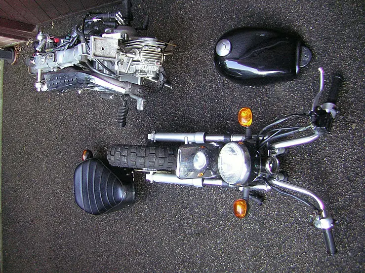 SKYTEAM TAKE-APART/FOLDING MINI MONKEY MOTOR BIKE TAXI MOTORHOME 125CC ...