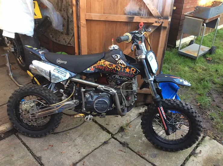 STOMP pit bike 140cc