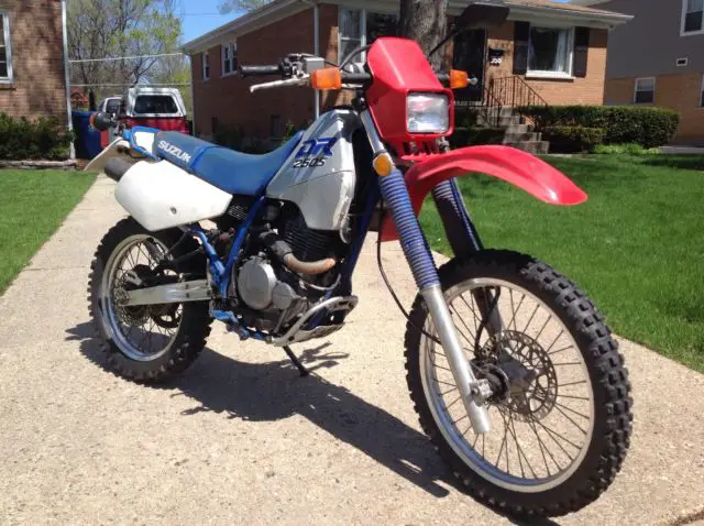Suzuki 1990 DR250 DR-250 S Motorcycle dual sport enduro thumper runs well