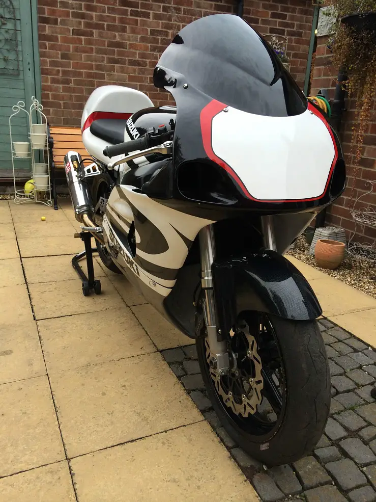 suzuki gsxr 750 SRAD Road/Race bike Fully rebuilt.