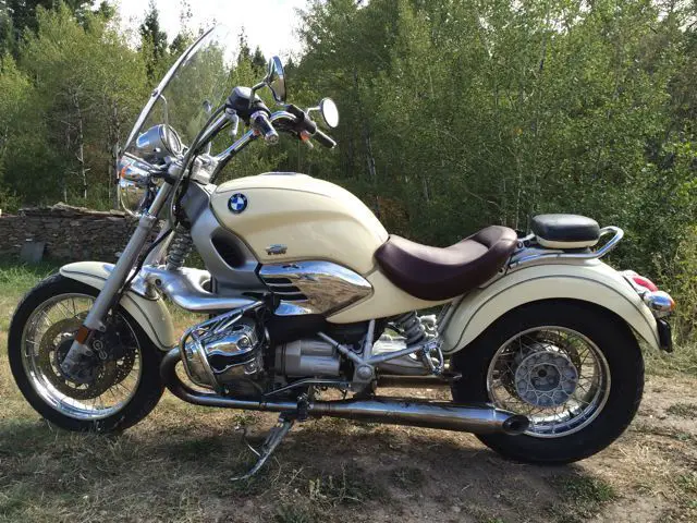 Truly Unique Cruiser: 1998 BMW R1200C Classic 27k miles
