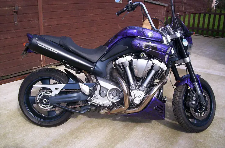 YAMAHA MT01