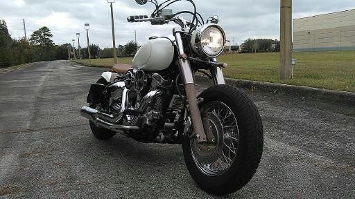 YAMAHA ROAD STAR 1600 BOBBER