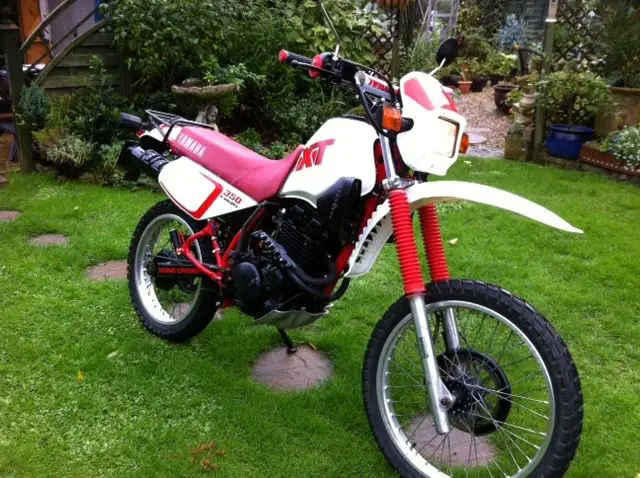 yamaha xt350 - many new parts (restored) xt dr xr trail bike