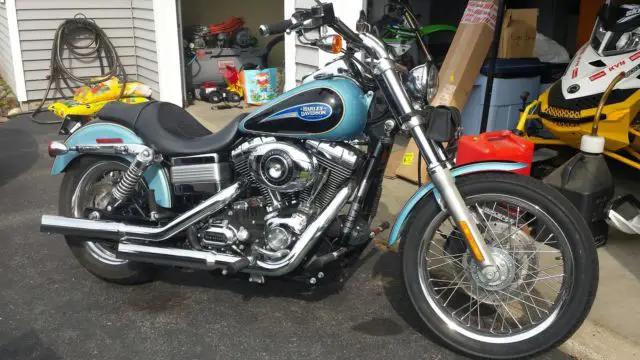 07 Lowrider 96ci, 6speed, Two/Tone, Smooth spoked rims