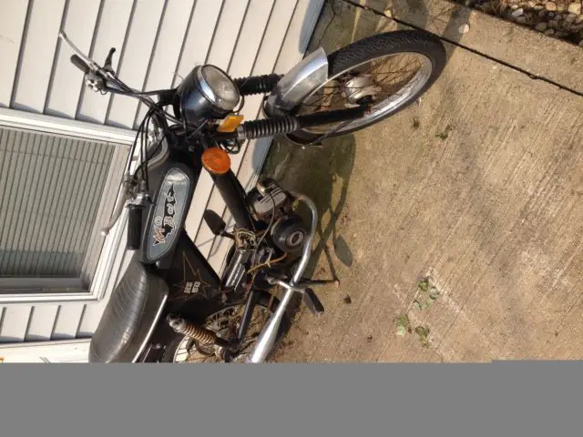 1977 Batiivus mo bat