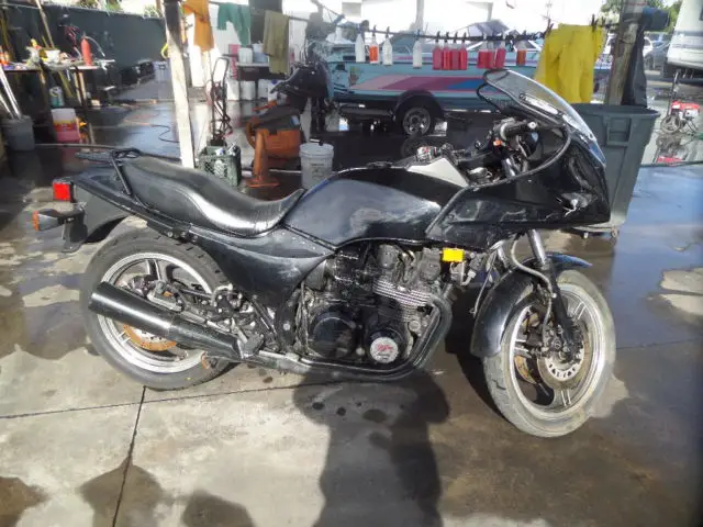 1984 Kawasaki GPz750F Motorcycle 750cc NO RESERVE