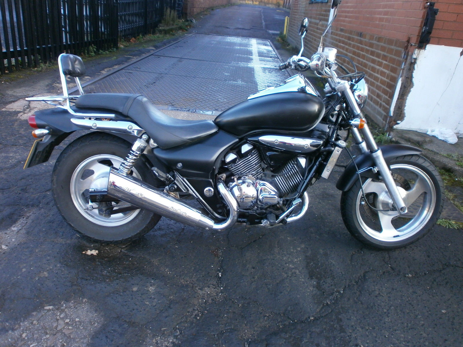 1999 KAWASAKI VN 250 CUSTOM in BLACK