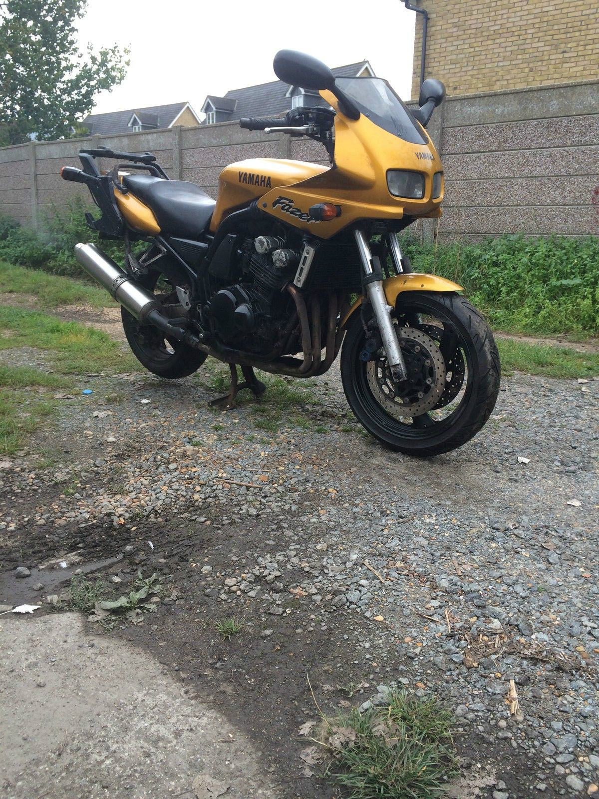 2000 YAMAHA FZS 600 GOLD
