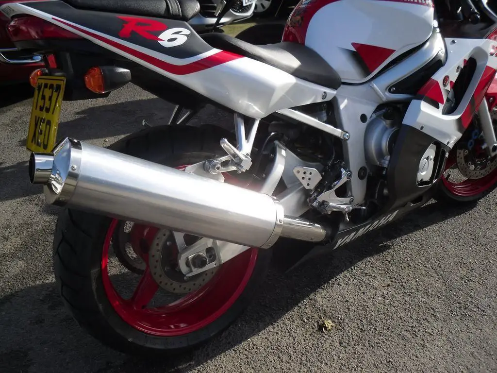 2001 Yamaha YZF R6