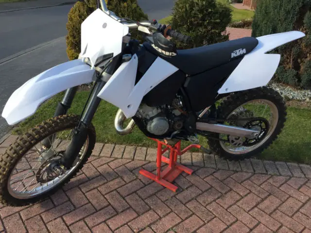 2003 KTM 125 SX Re-built to look like 2004 / 2005 KTM 125 SX
