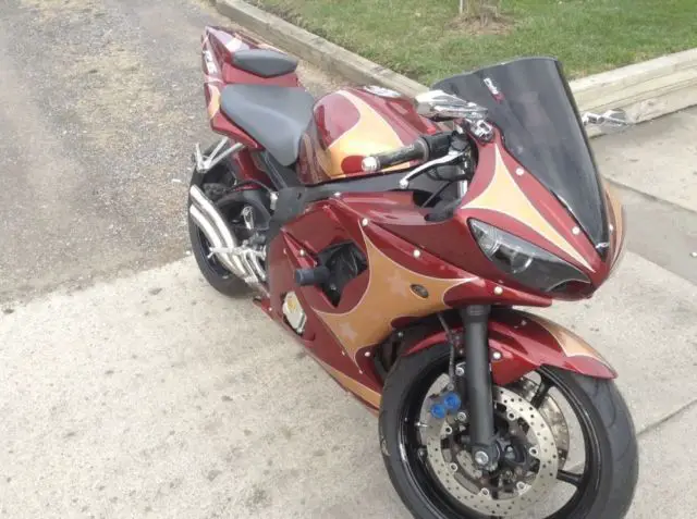 2004 Yamaha YZF-R6s