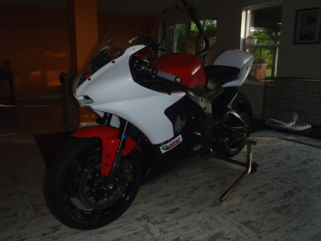 2005 R6 Track Bike