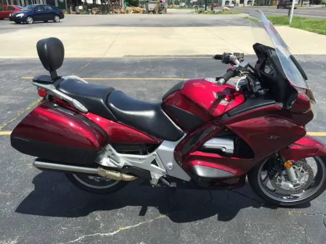 2005 ST1300