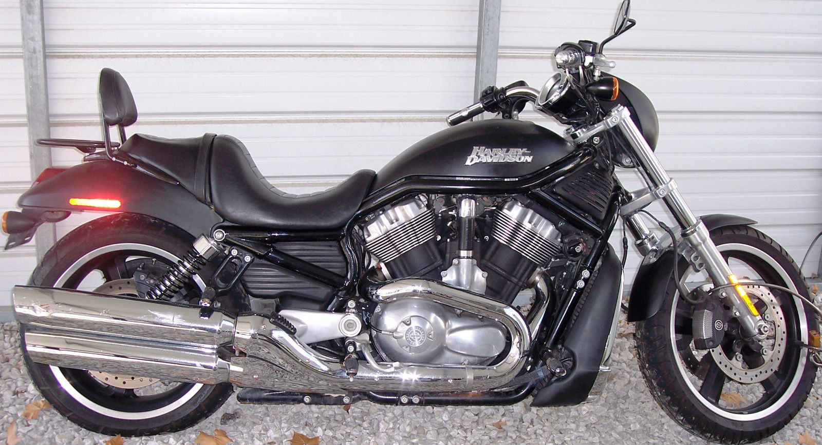 2008 black V-Rod super fast