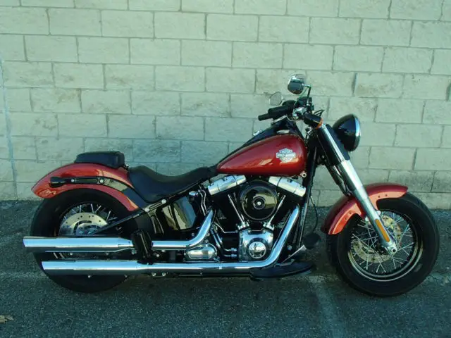 2012 HARLEY DAVIDSON SOFTAIL SLIM IN RED!! UM30747 M.R.