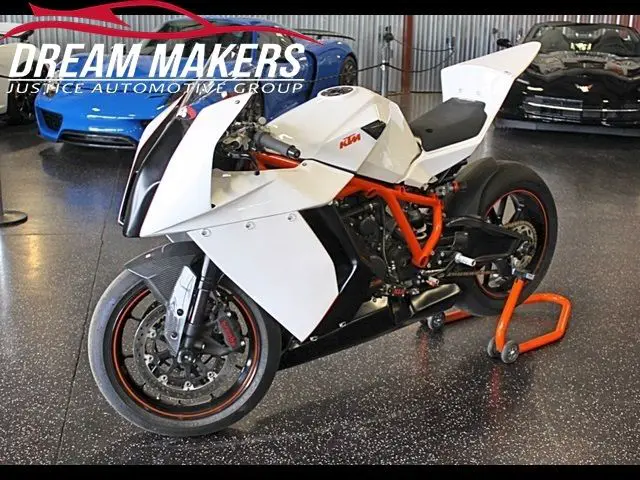2012 KTM RC8 R Race Spec