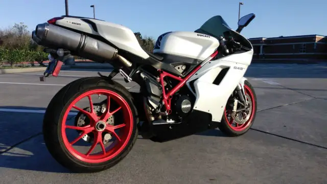 2013 Ducati EVO (300 POUNDS) $10400 Retail- LOW RESERVE