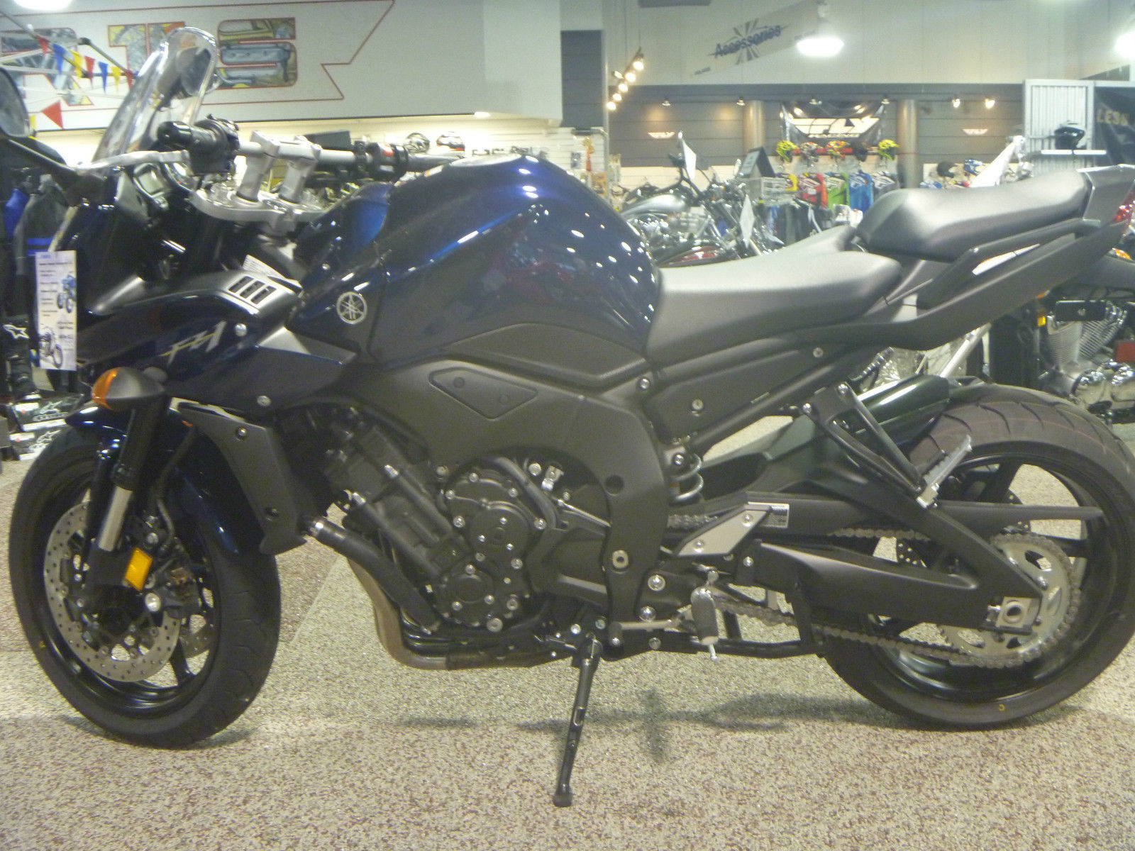 2013 YAMAHA FZ1