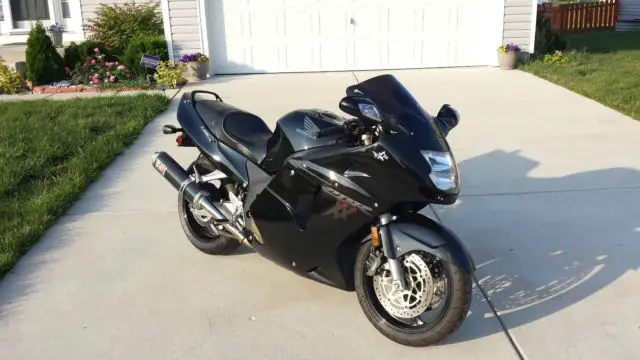 CBR 1100
